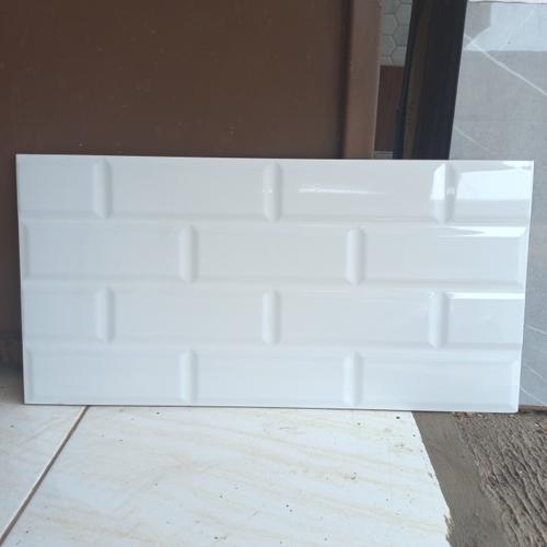 Jual KERAMIK DINDING DAPUR BATA PUTIH MURAH UNO CROWN WHITE 30X60 KW1 ...