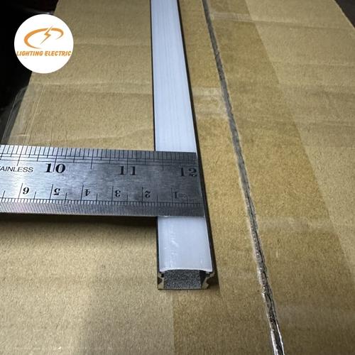 Jual List LED Rumah Lampu LED Strip Alumunium Acrylic Cover Hitam 2 ...