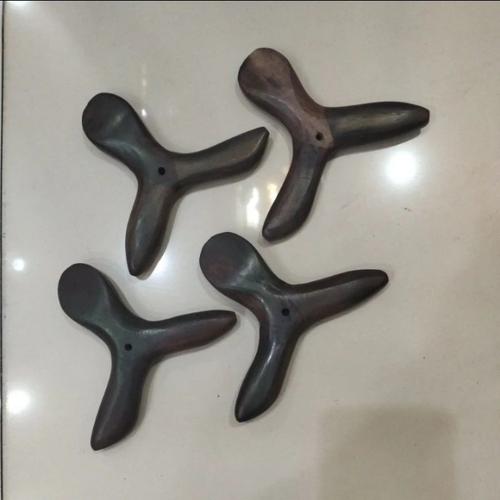 Jual Alat terapi bentuk segitiga pijat tangan kaki, punggung, kerokan - Kota Yogyakarta ...