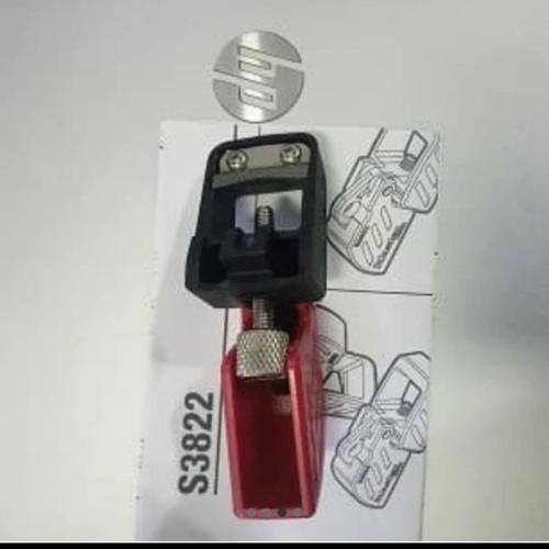 Jual MASYERLOCK S3822 GRIP TIGHT PLUS CIRCUIT BREAKER LOCKOUT DEVICE ...