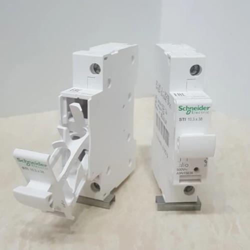 Jual STI Fuse Carrier A9N15636 Schneider 10.3 x 38 mm 1P 25A Fuse Holder - Kota Surabaya ...