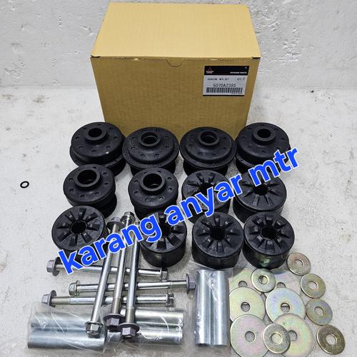 Jual karet body set/karet cabin set all new triton - Jakarta Pusat ...