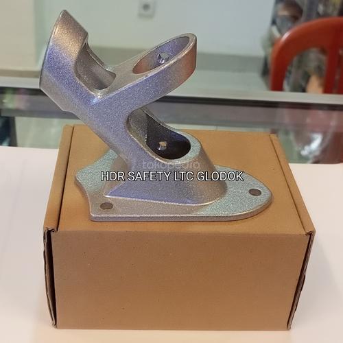 Jual FLAG WALL BRACKET / DUDUKAN TIANG BENDERA DI DINDING - Silver ...