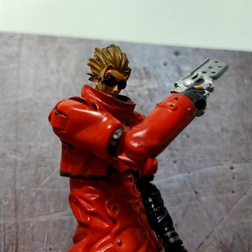 Jual Action Figure Trigun Vash the Stampede black sunglasses version ...