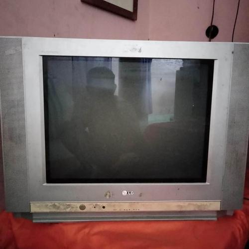 Jual tv tabung 21 inch LG beserta remote - Kab. Buleleng - toko uerix ...