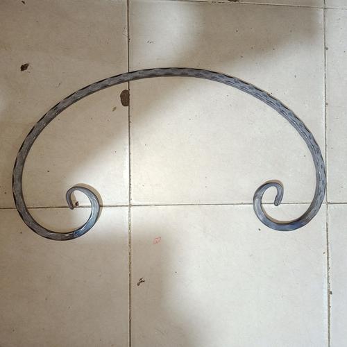 Jual Ornamen Pagar Besi Tekukan Letter C 60 cm Nako 16 EMBOSS - Jakarta ...