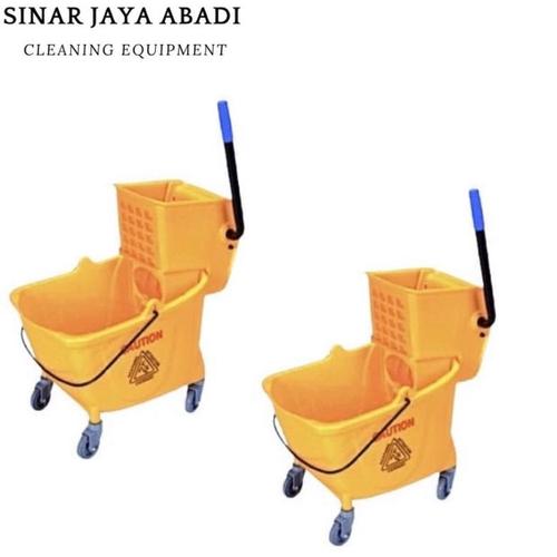 Jual Cleaning Single Bucket 32 Liter Ember Kebersihan - Kota Depok ...