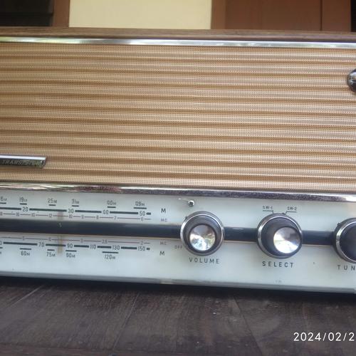 Jual Radio Antik Jadul Vintage Transistor bukan Philips Cawang ...