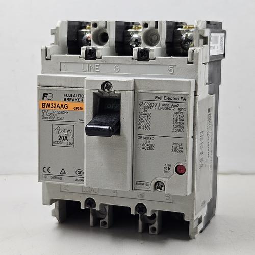 Jual FUJI BW32AAG MCCB Auto Circuit Breaker 3P 20A BW32AAG-3P020 JAPAN ...