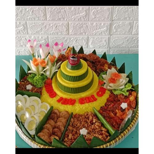 Jual Nasi Tumpeng Nasi Kuning Ukuran Besar Menu Nasi Kuning Lengkap ...