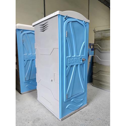 Jual Kamar Mandi Portable ada Klosed Jongkok Fiberglass Tanpa Toren Air ...