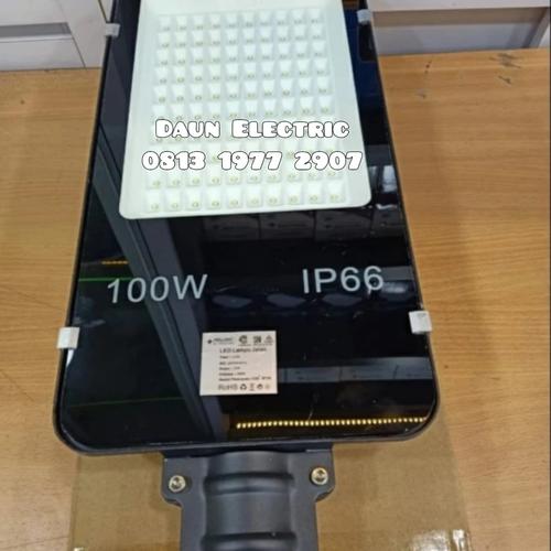 Jual Lampu Jalan PJU LED 100W putih Street Lamp 100W Brilliant ...