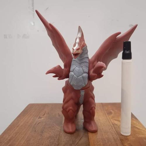 Jual kaiju vinyl figure monster ultraman kaiju melba monster series 33 ...