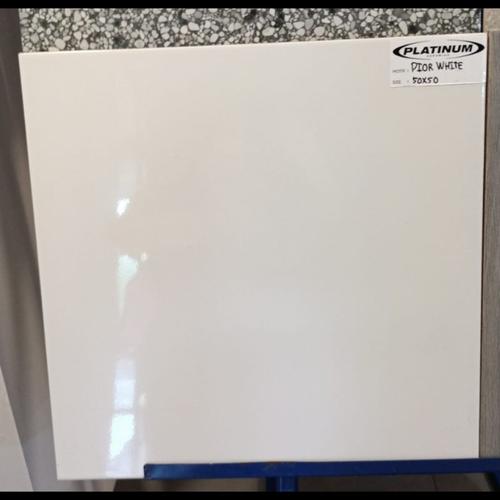 Jual Keramik Platinum 50x50 Dior White Putih Polos Glossy - Kota ...