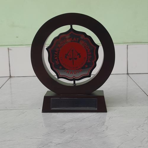 Jual Plakat coustom Logo Frame Kayu Bulat - Jakarta Timur ...
