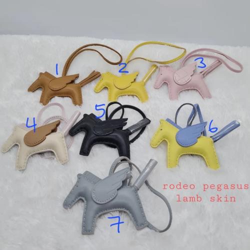 Jual Rodeo horse pegasus leather lambskin bagcharm gantungan tas kuda ...