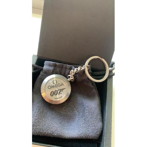 Jual Genuine Omega James Bond 007 Keyring Holder 50 Years Limited ...