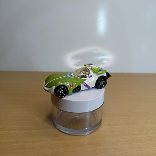 Jual Diecast Hot Wheels - Blastin Buzz Lightyear Toy Story 3 Pixar ...
