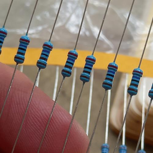 Jual Resistor 2.7K 2K7 Ohm 1/4Watt Toleransi 1% - Kota Tangerang ...