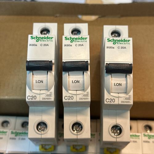 Jual A9K14120 MCB IK60A 1P 20A 4.5kA SCHNEIDER ORIGINAL - Jakarta Pusat - PUTRA PANEL ELECTRIC ...
