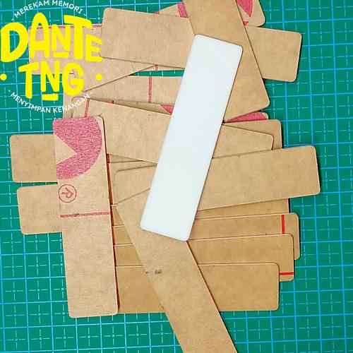 Jual Papan Nama Akrilik Dada Acrylic Name Tag warna Putih Solid Putih ...