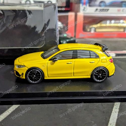 Jual Diecast Xt Model Mercedes Benz AMG A45 Yellow - Jakarta Timur ...