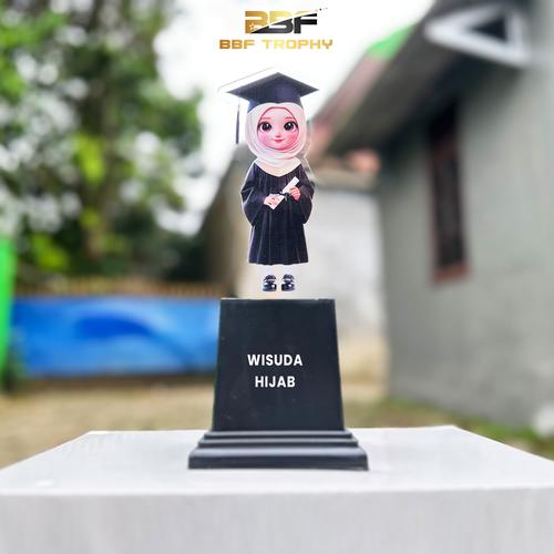 Jual Piala Wisuda Hijab Trophy Plakat Akrilik Kelulusan Anak Paud Tk Sd ...