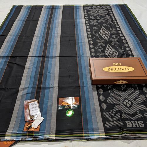 Jual Sarung BHS Cosmo Polos Hitam Bronze Kemasan Poucbag - Kab. Kudus ...