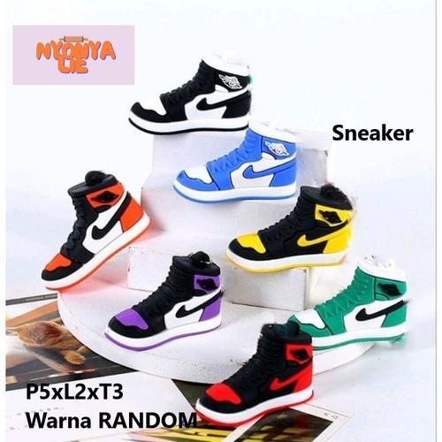 Jual CTS03 Topper Sepatu Sneaker Nike Adidas Mainan Hiasan Kue Ulang ...
