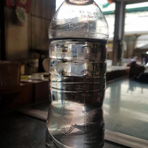 Jual Thinner Botol Aqua Besar/ Thiner Tiner/ Cairan Pengencer Campuran ...