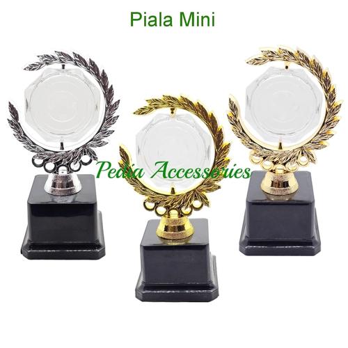Jual Piala Mini 2 arah /Trophy Figur Tinggi 17cm - Jakarta Pusat ...