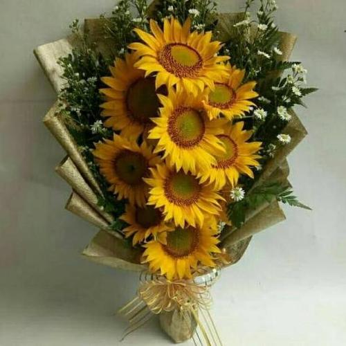 Jual OPEN ORDER HARI IBU BUCKET BUNGA MATAHARI | BUCKET WISUDA ...