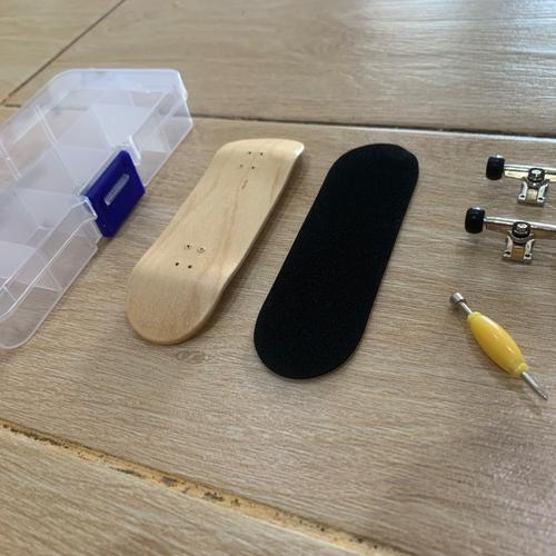 Jual Fingerboard Fullset Maple Wood Deck Foamtape Widetruck Wheels ...