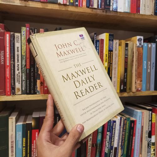 Jual THE MAXWELL DAILY READER - Jakarta Timur - Referensi Buku Lawas ...