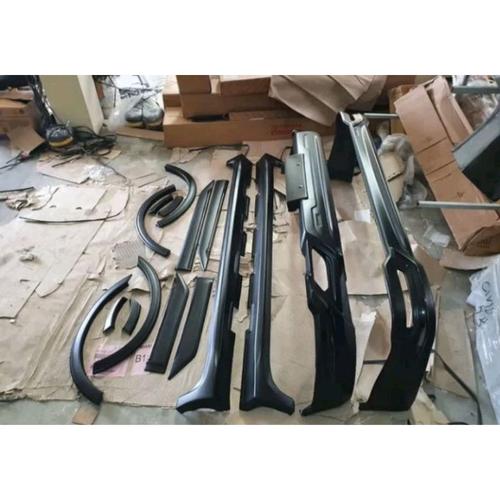 Jual BODY KIT Spoiler Bodykit Innova Venturer Facelift 2021 2022 2023 ...