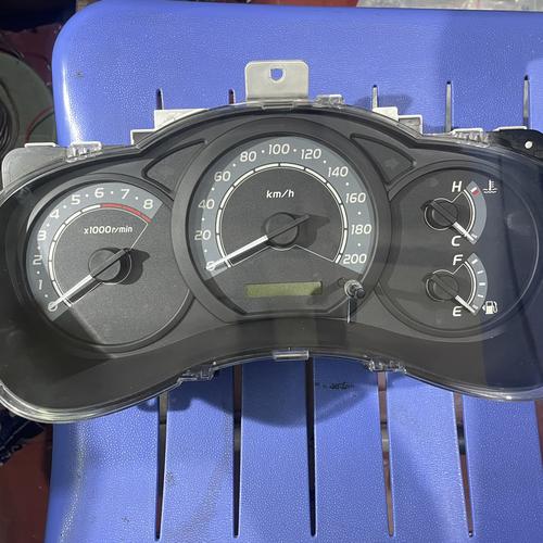 Jual Speedometer Innova type G dan E bensin second copotan original ...