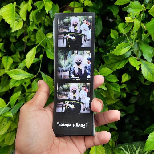 Jual Photostrip custom foto dan custom model serta warna backround ...