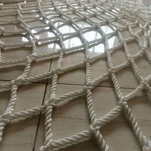 Jual jaring safety net tambang nilon 10mm lubang 5cm x 5cm - Kab ...