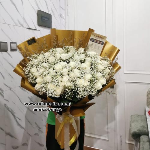 Jual Buket Mahkota Raja Bunga Mawar Putih White Rose Crown Bouquet ...
