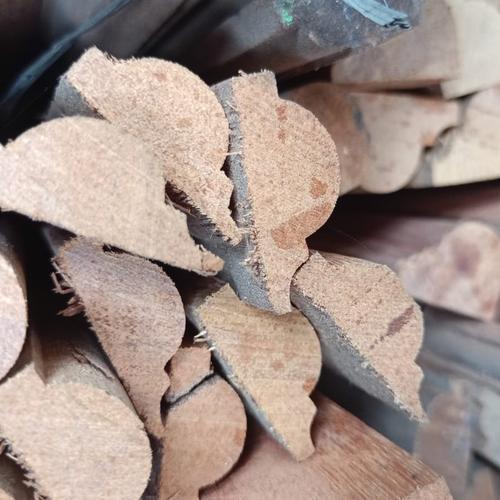 Jual Moulding Kayu Lebar 3,3 cm x 4 meter - Kota Depok - Untung Prima ...