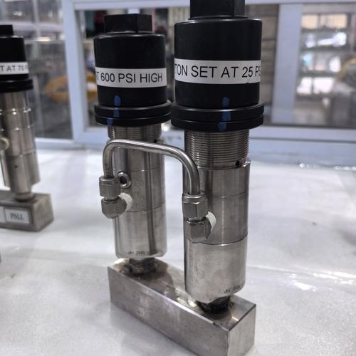 Jual Pressure Sensor SIGMA HLR 7970 Hi 600PSI Low 25PSI with Manifold ...