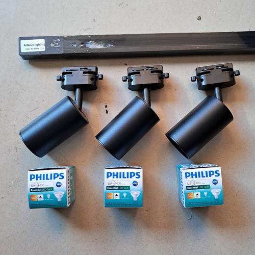 Jual New Philips set rel track LED philips 4.5w rel 1.5m TEBAL - Putih ...