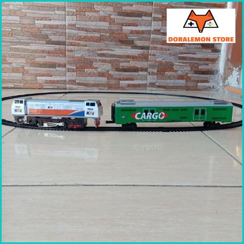Jual Mainan miniatur Kereta Api Indonesia full set Loko dan Gerbong KAI ...
