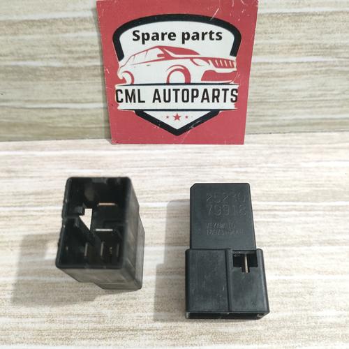 Jual Relay Nissan Miyammoto 25230-79918 Kaki 5 12Volt Hitam - Jakarta ...