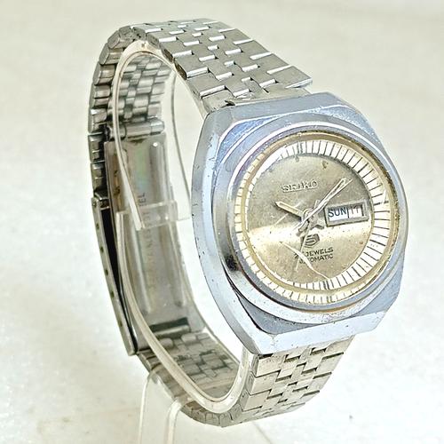 Jual Seiko Automatic Ukuran Cewe.kaca model oval. - Kab. Gresik ...