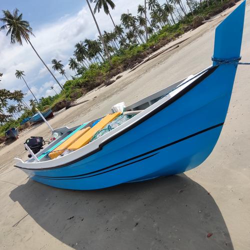 Jual Kapal Perahu Fiberglass Full Fiber NEW Model 2024 Speed Boat ...
