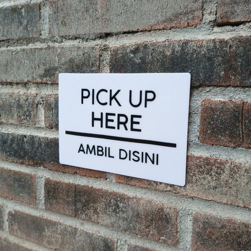 Jual signage akrilik / pickup here ambil disini / putih - Kab. Semarang ...