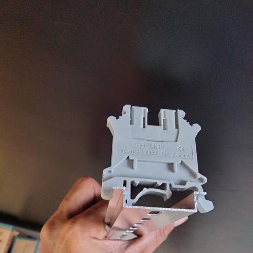 Jual Rel Aluminium 1 Fungsi 1.1 mm Rel MCB Panel 1mtr - Jakarta Pusat ...