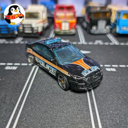 Jual Hot Wheels Ford Fusion Hitam Police Car Loose Junk HW City Works ...