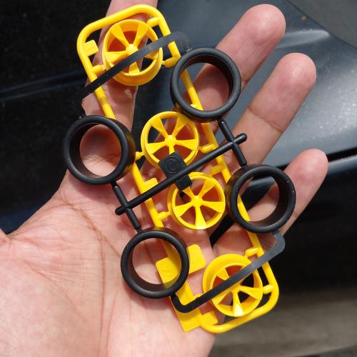 Jual Velg Ban Original Tamiya Yellow Medium Soft - Kota Pekanbaru ...